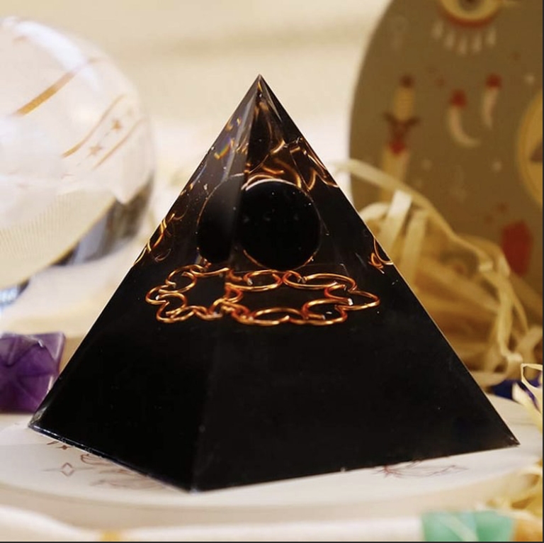 Uncover the Secrets of Obsidian Pyramids for Spiritual Meaning – Heat ...